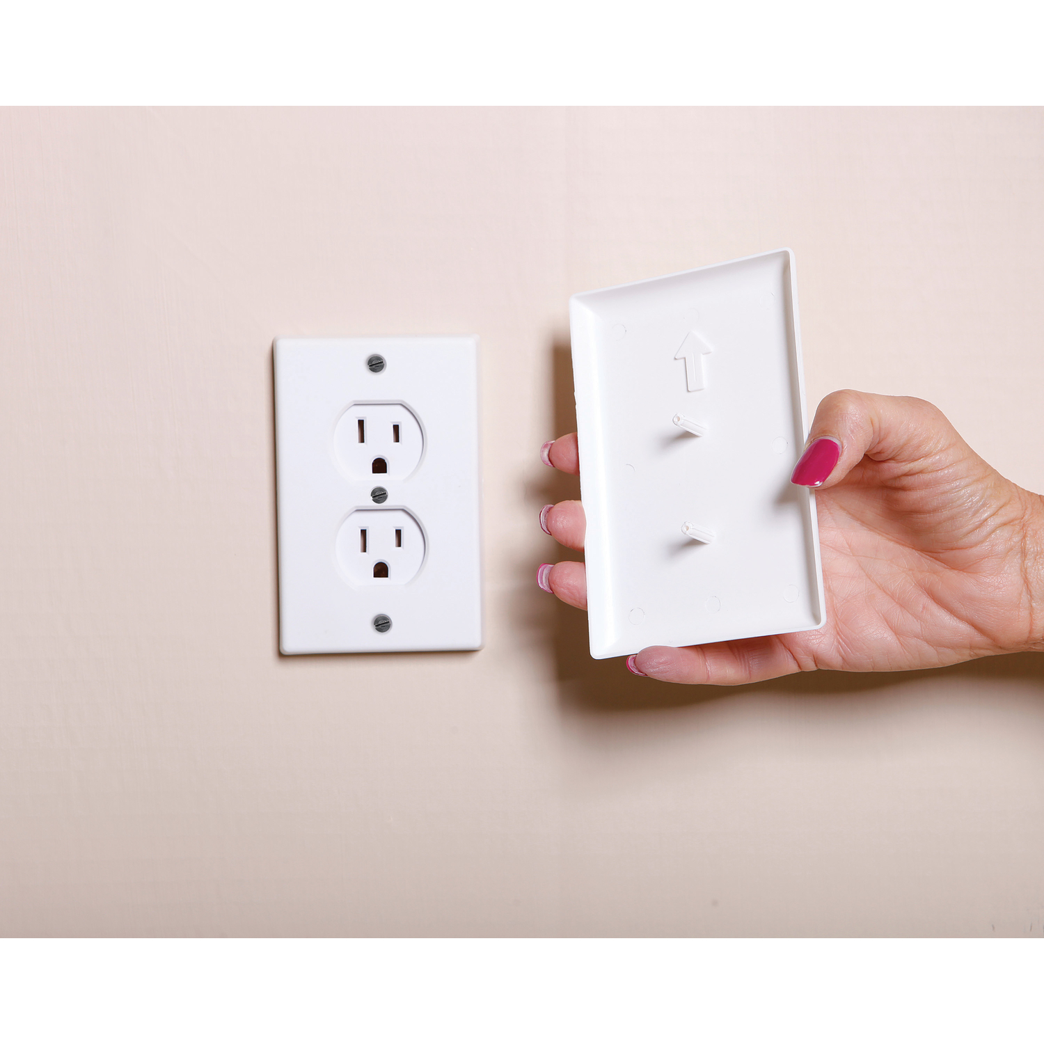 Dreambaby CoverPlug White Plastic Outlet Cover 2 pk | Stine Home + Yard ...