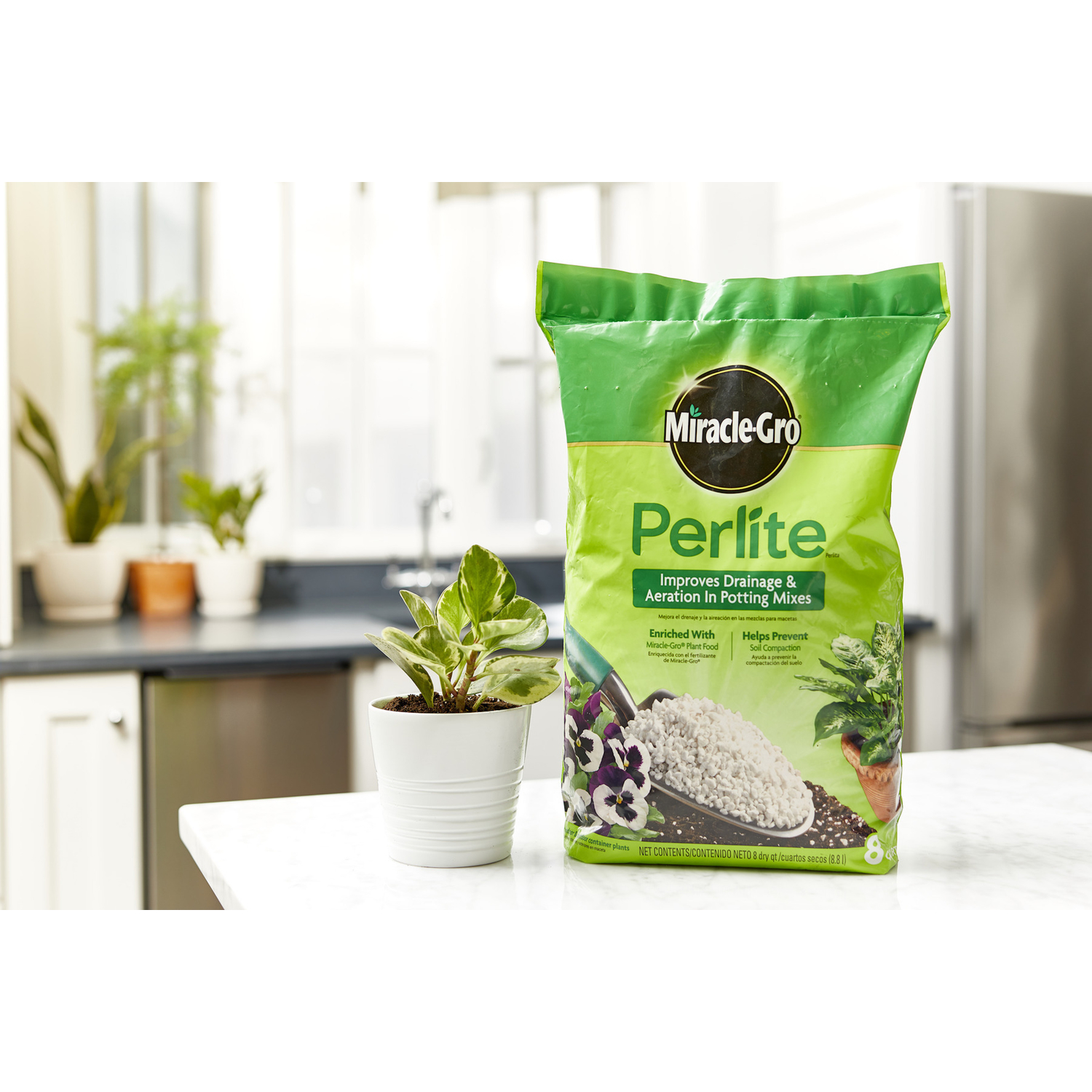 Miracle-Gro Perlite 8 qt | Stine Home + Yard : The Family You Can Build ...