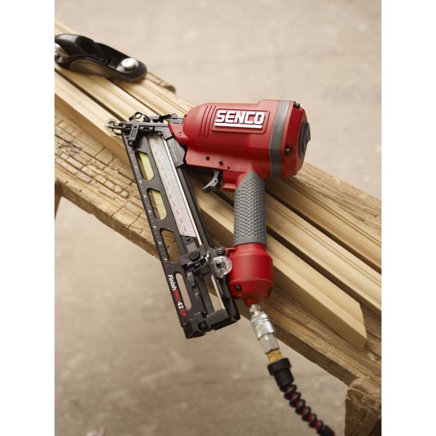 Senco FinishPro 15 Ga. Non-Marring 34 deg Nailer Kit | Stine Home ...